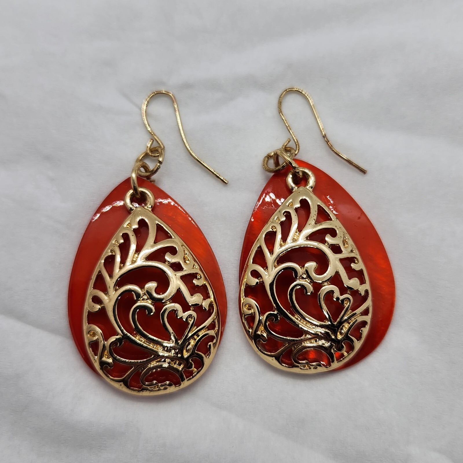 2" Long Red-Orange Dyed MOP Mother Of Pearl Gold Tone Dangle Earrings ...