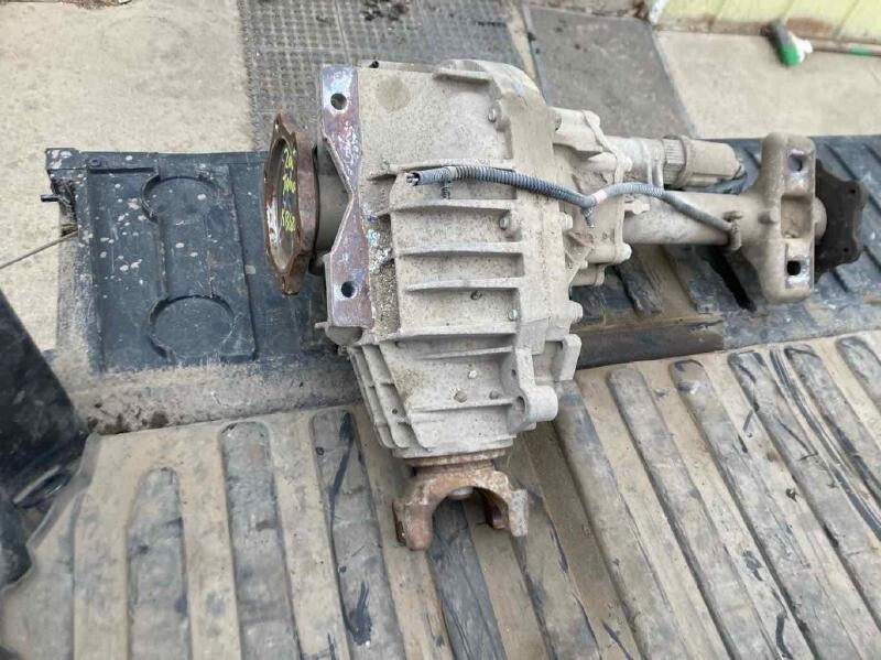 2007-2013 Chevrolet Silverado 1500 Front Axle Differential Carrier 3.73 ...