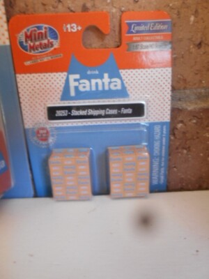 CLASSIC METAL WORKS #20253 --HO Scale Stacked Shipping Crates "Fanta ...