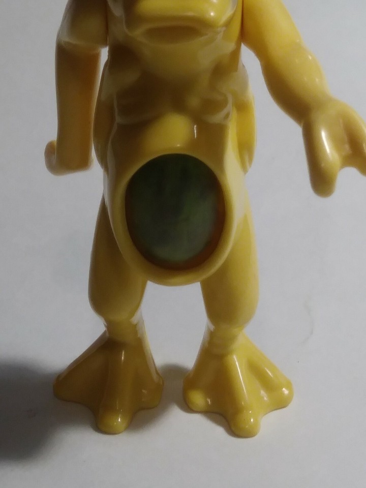 1998 Burger King MIB Yellow Alien Squirting Worm Guy Figure | eBay