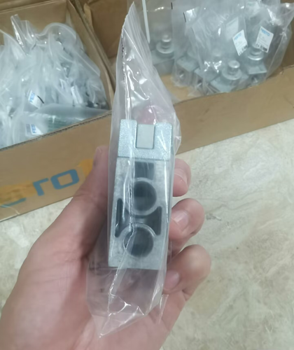 New Festo R-3-1/4-B 8985 Valve #AT | eBay