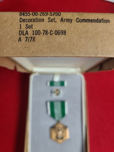 Vietnam Era (7/78) Army Commendation Medal, Ribbon, Lapel Pin Box Set ...