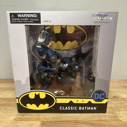 DC Gallery Diorama Classic Batman Statue PVC Diamond Select - Brand New ...