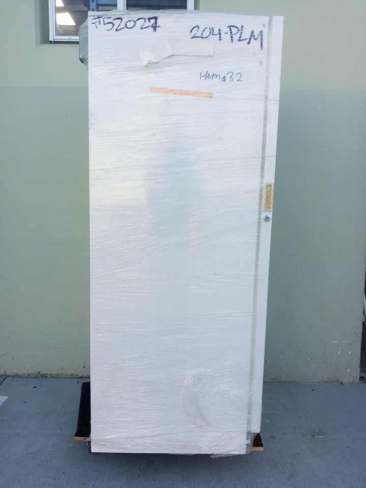 Gibson FV21M2WXFD Gibson Upright Commercial Freezer 32" x 26" x 64" H ...