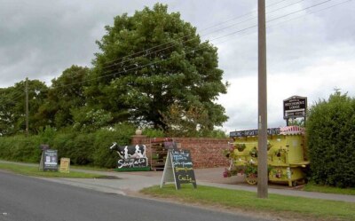 Photo 6x4 Beechgrove Lodge accommodation Finningley Blaxton/SE6700 ...