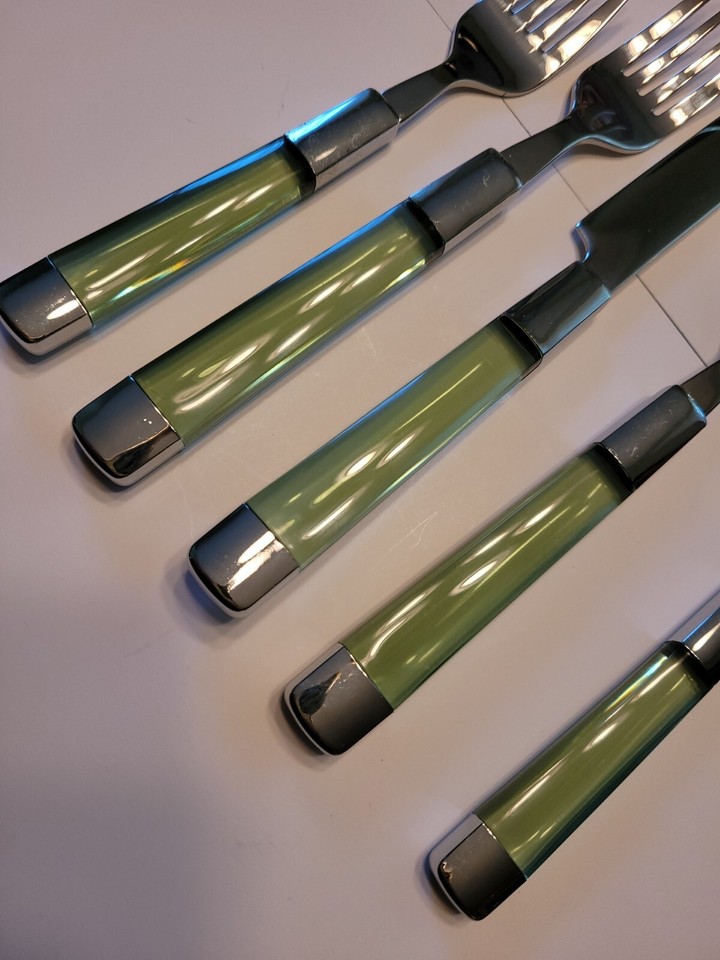 Cambridge Silversmiths LTD 40 Pcs Set Service For 8 Green Handles ...