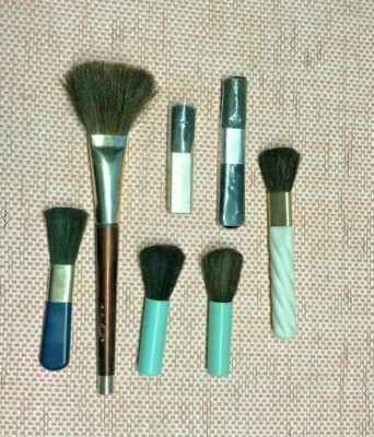 Lot of 7 Assorted Vintage Makeup Brushes | eBay