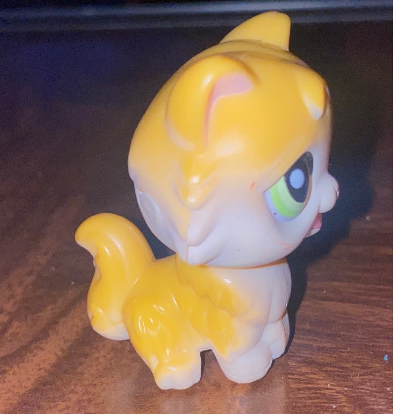 LPS Littlest Pet Shop Authentic 2005 Sitting Yellow Cat with Uncommon ...