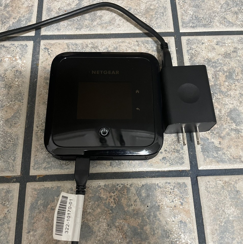 Netgear Nighthawk M5 - MR5200 UNLOCKED 5G Mobile Router - LIGHTLY USED ...