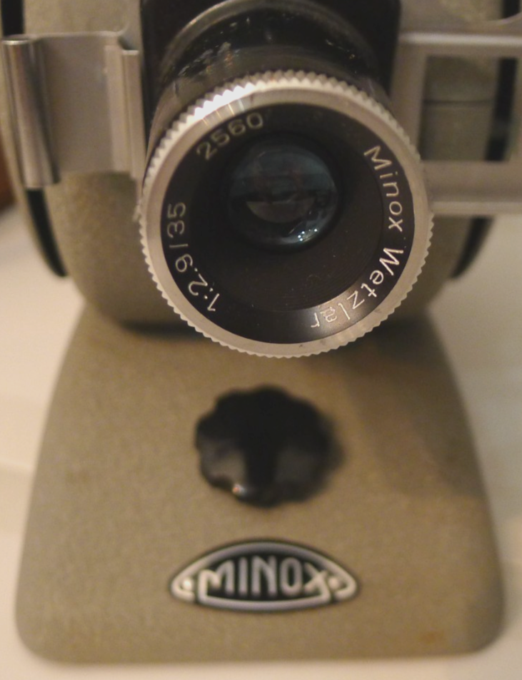 Minox Wetzlar Giessen 3001 Slide/Film Projector & Holding Case - TESTED ...