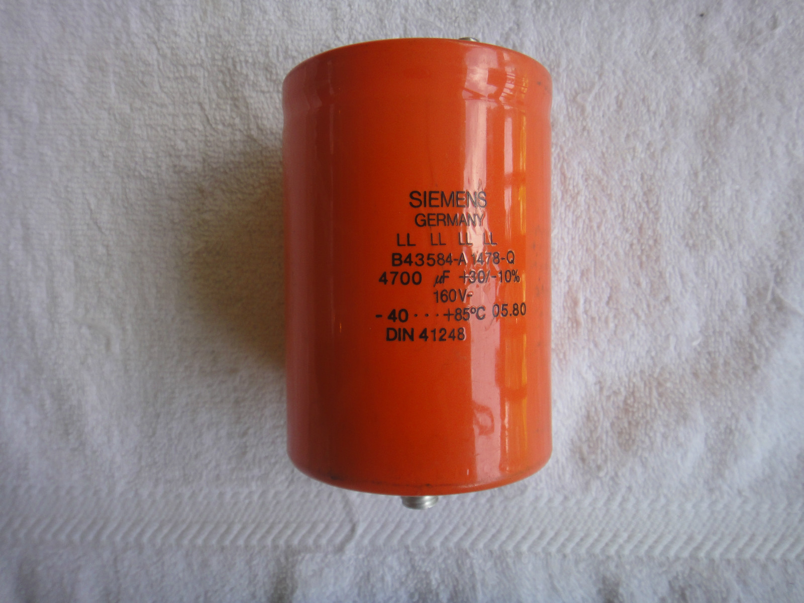 Siemens Capacitor 160V B43584-A1478-Q for sale online | eBay