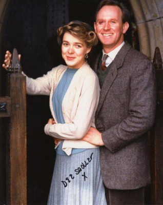 Television Autograph: DEE SADLER (All Creatures Great and Small) Signed ...