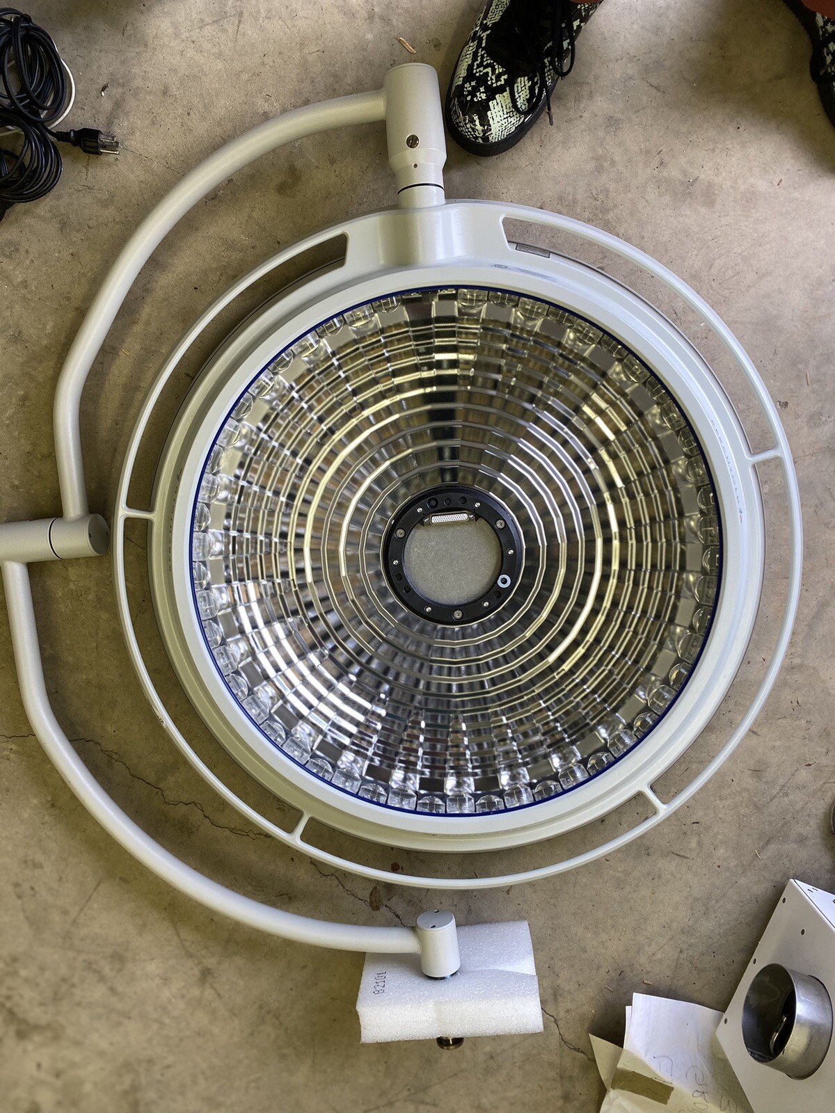 Berchtold Surgical Lights Led | Shelly Lighting