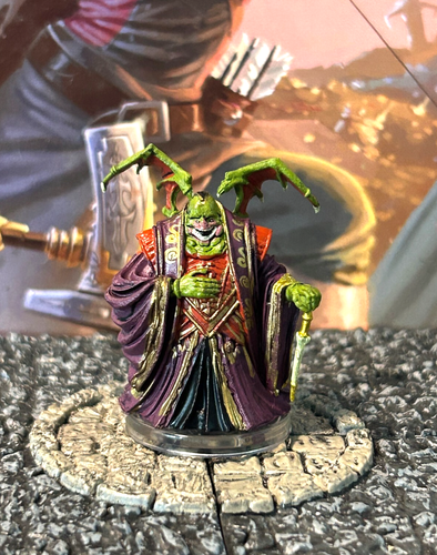 Amnizu (Gate Devil) D&D Miniature Dungeons Dragons Gate Descent into ...