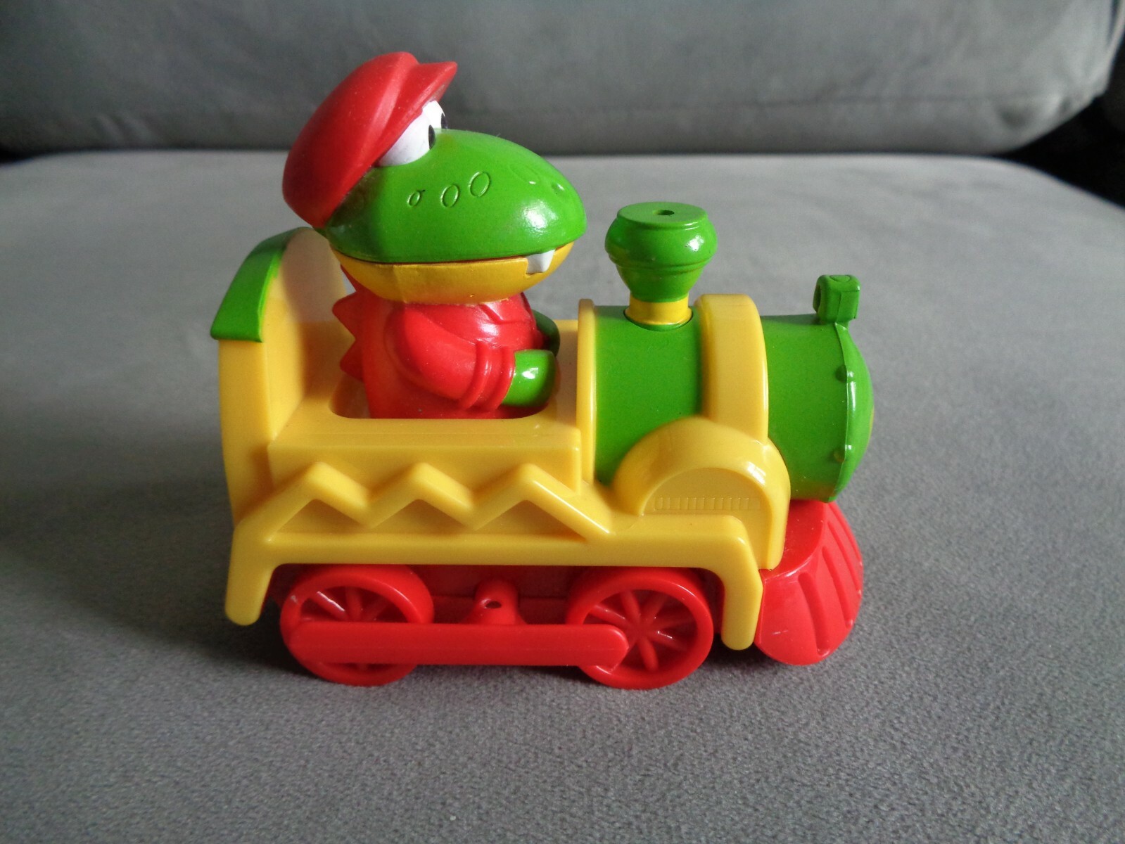 *RARE* RYAN'S WORLD GUS THE GUMMY GATOR TOY IN PUSH ALONG TRAIN VGC ...