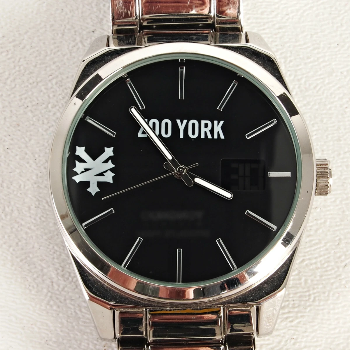 Dog Tag Watch Zoo York