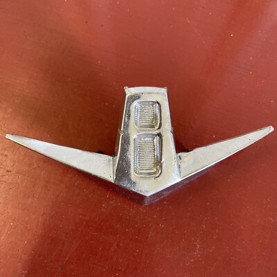 1951 1952 STUDEBAKER COMMANDER TRUNK V8 EMBLEM | eBay