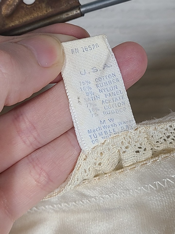 Vtg 50s Ivory Lace Garter Belt M L Girdlette Satin Panel Womens Medium ...