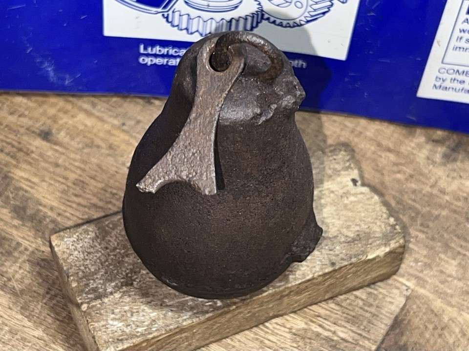 ANTIQUE VINTAGE CAST IRON BELL / PEAR SHAPED SCALE CLOCK COUNTER WEIGHT ...