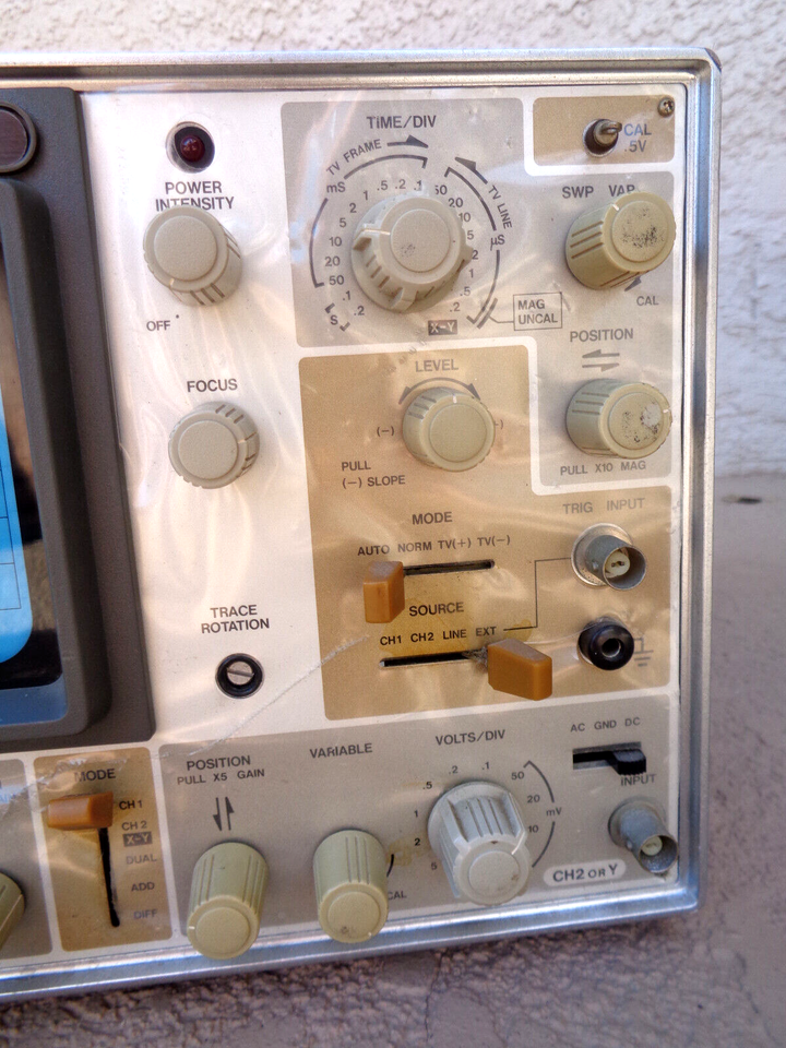 HITACHI V-302 ANALOG OSCILLOSCOPE 30MHZ 2 CHANNEL TESTED POWERS ON | eBay