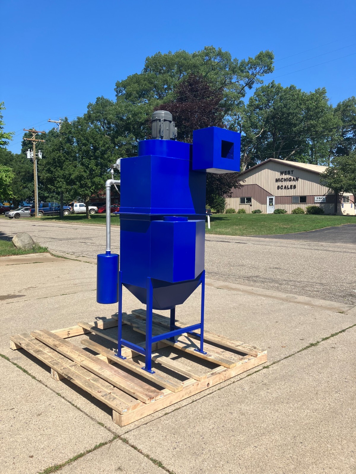 SANDBLASTING CABINET, INDUSTRIAL BLASTING SYSTEM, PRESSURE POT BLASTER ...