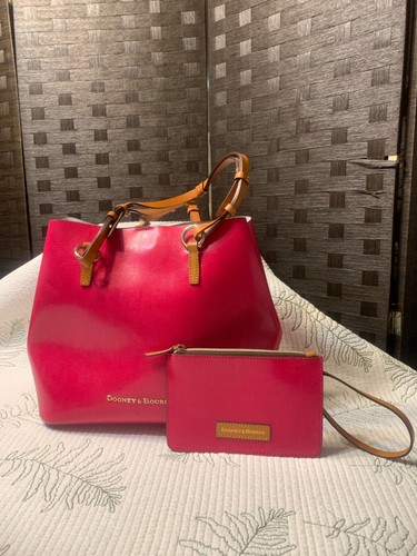 Dooney & Bourke Sienna Briana Textured Leather With + Pouch rare HOT ...