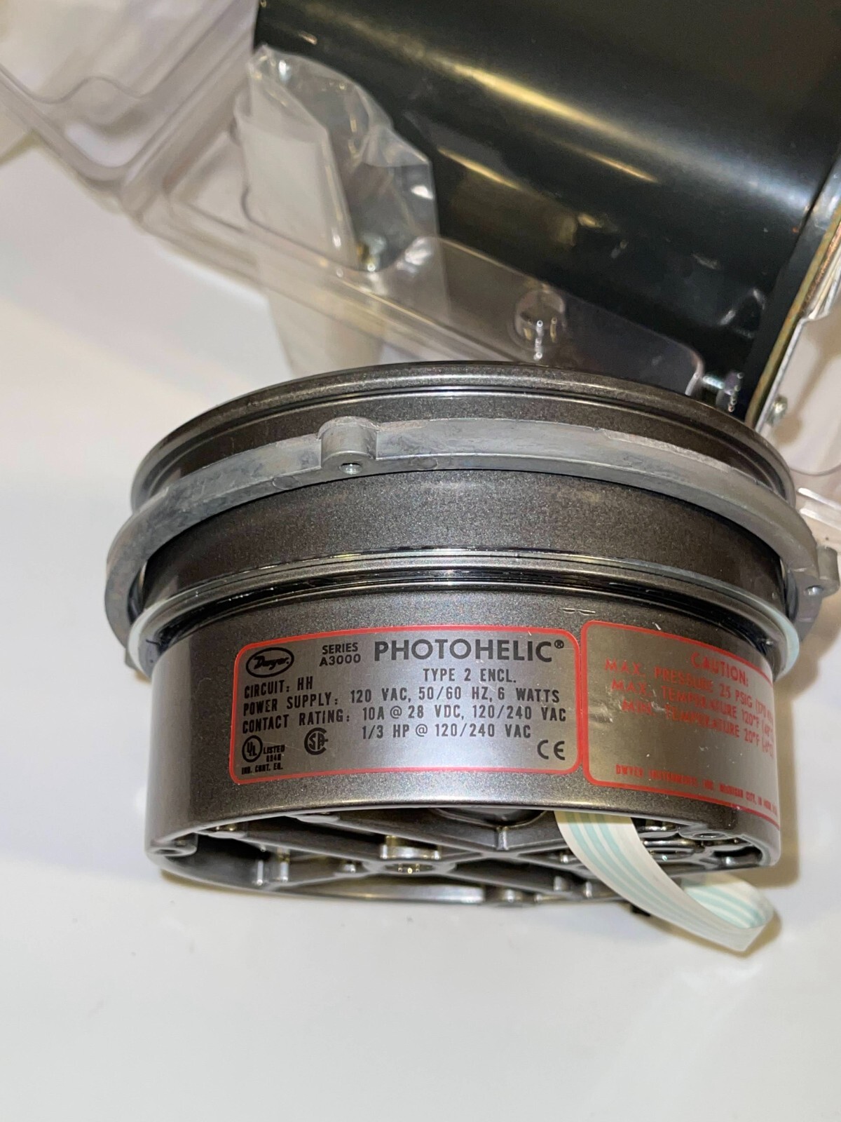 NEW DWYER PHOTOHELIC A3000 PRESSURE SWITCH GAUGE A3010-RMR | eBay