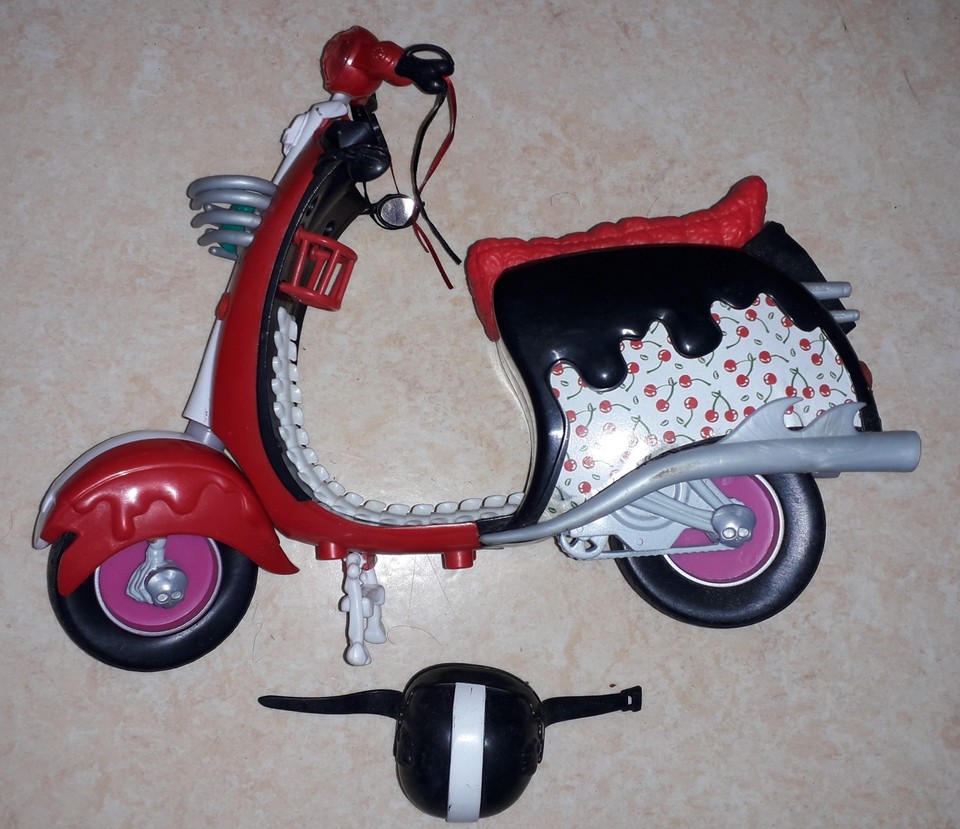 Monster high playset ghoulia yelps Scooter | eBay