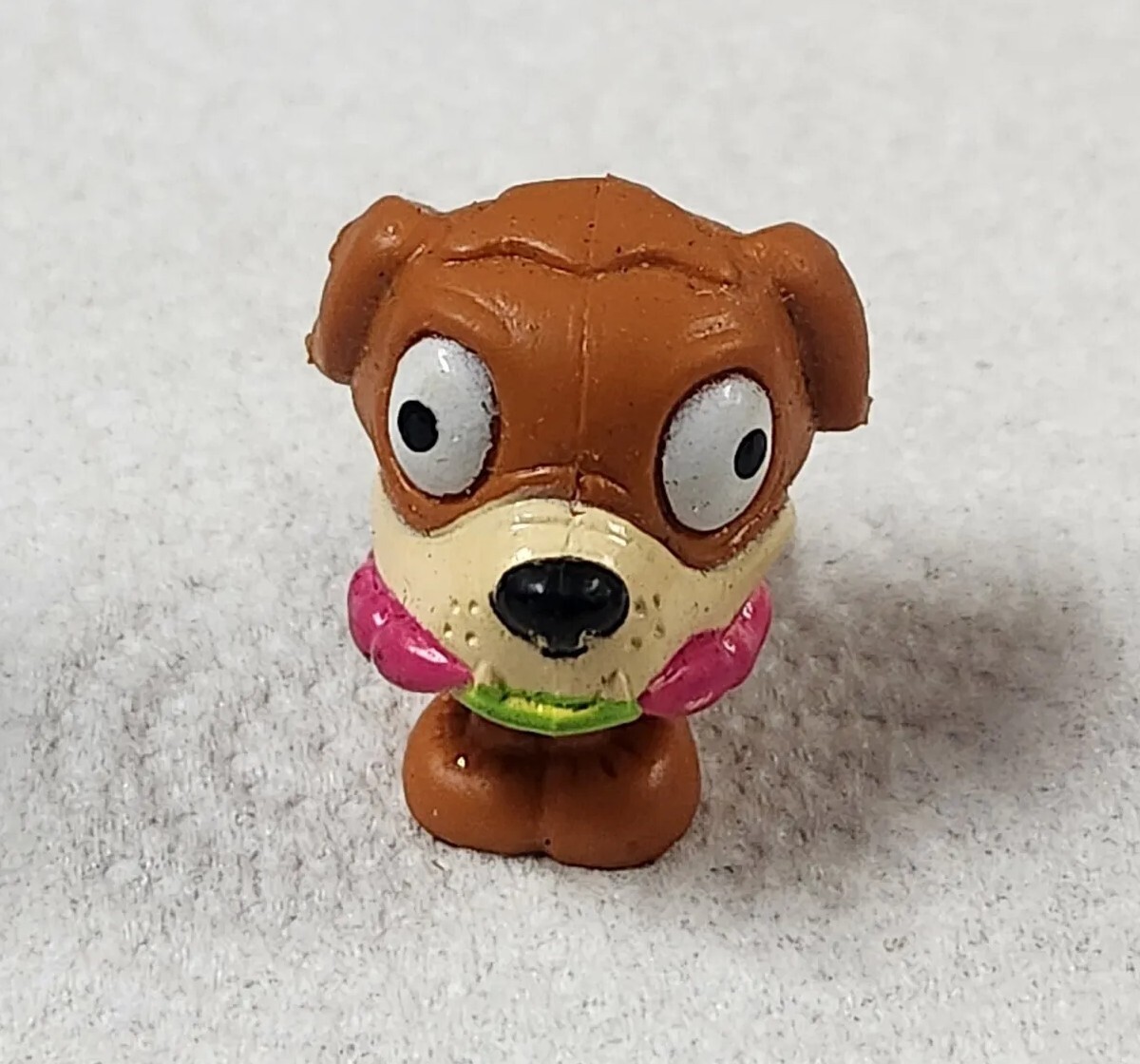 The Ugglys Pet Shop Series 1 Pet Figure #30 SMELLY BUM BOXER Dog | eBay