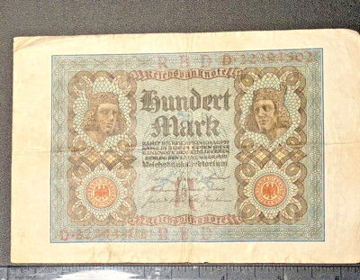 Germany 1920 - 100 Reichs Bank Note - Good vintage circulated condition ...