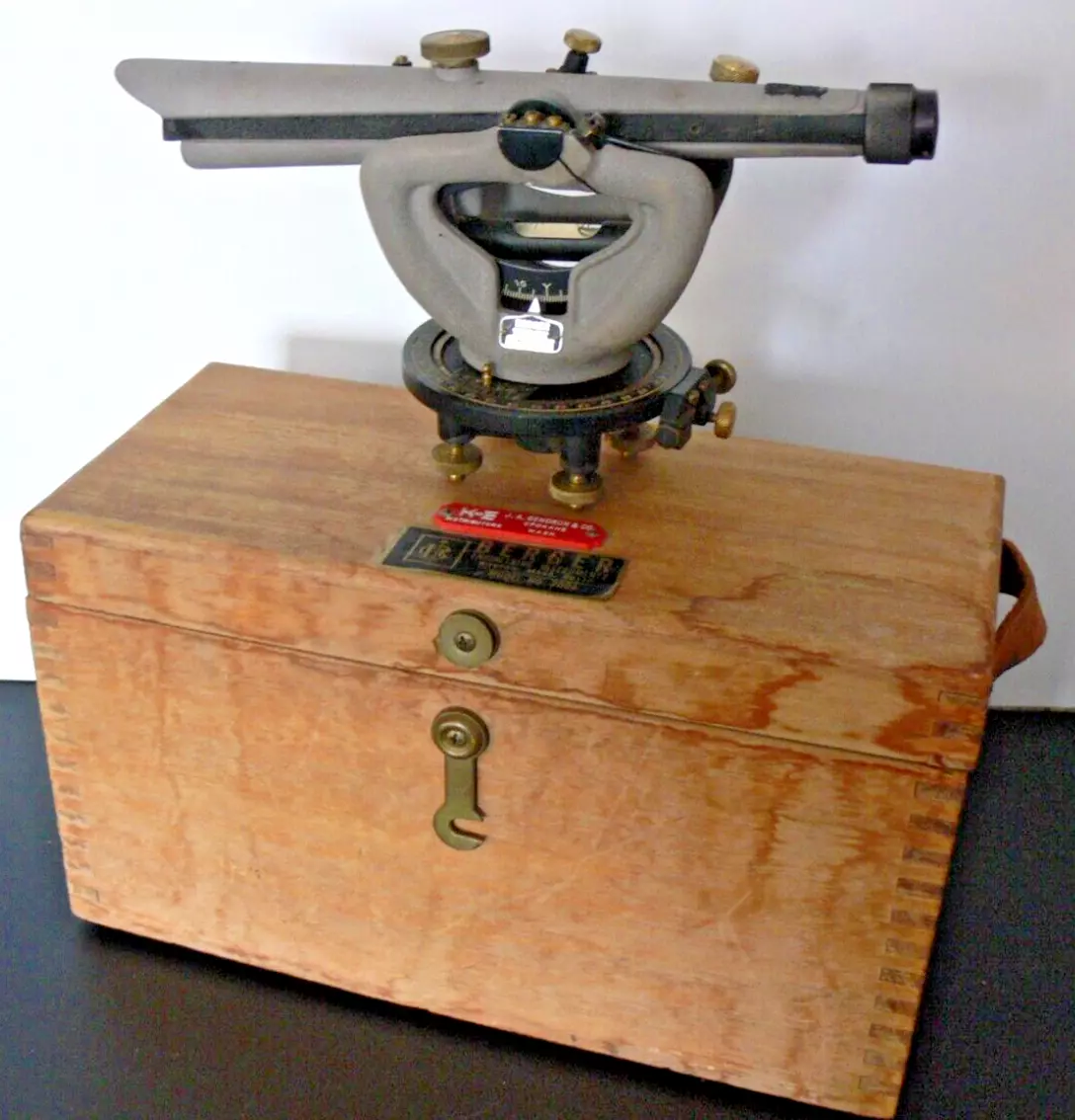 Engineers Transit Level