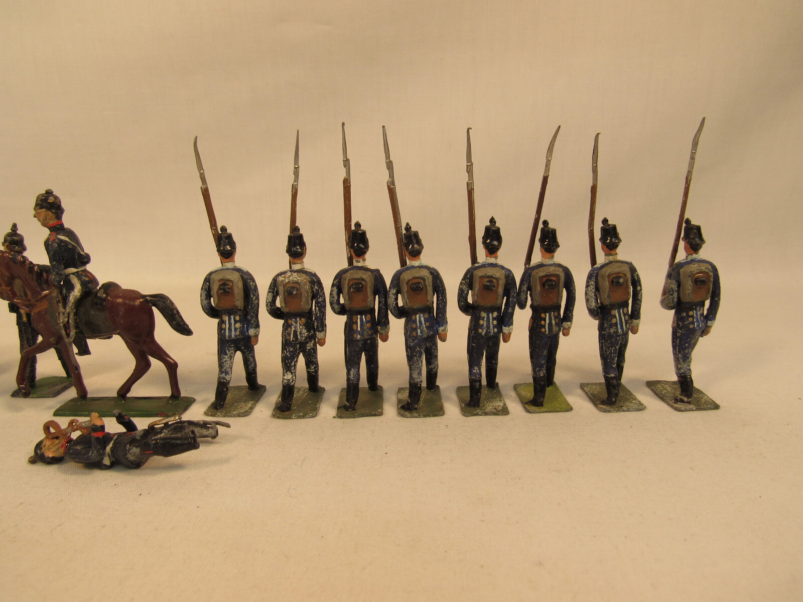 Vintage Metal Soldiers Figurines E4 | eBay