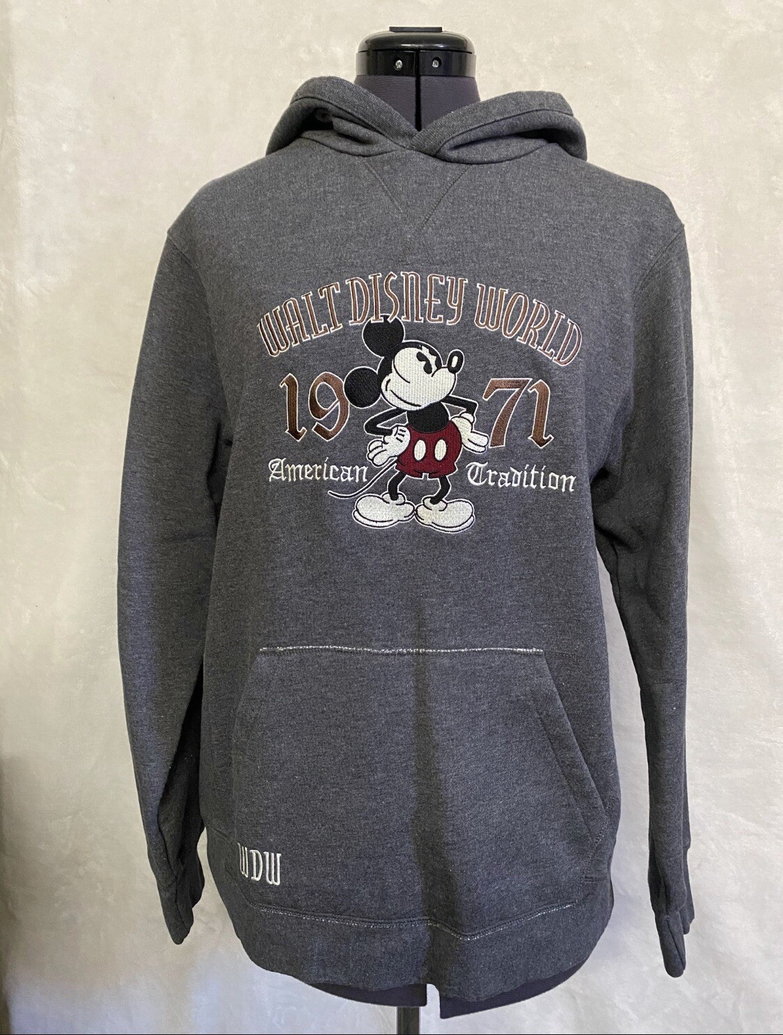 Vintage Disney M Faded Walt Disney World Spell Out Ho… - Gem