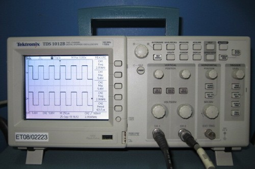 Tektronix TDS1012B 100MHz 1GS/s Two Channel Digital Storage ...