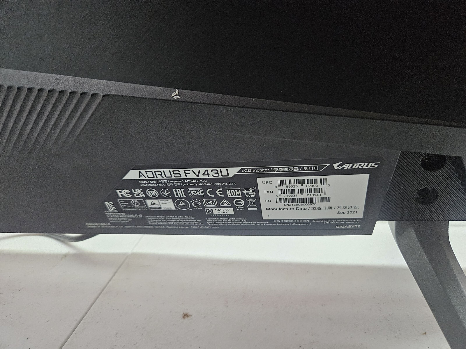 GIGABYTE - AORUS FV43U 43" LED 4K UHD FreeSync Premium Pro Gaming ...