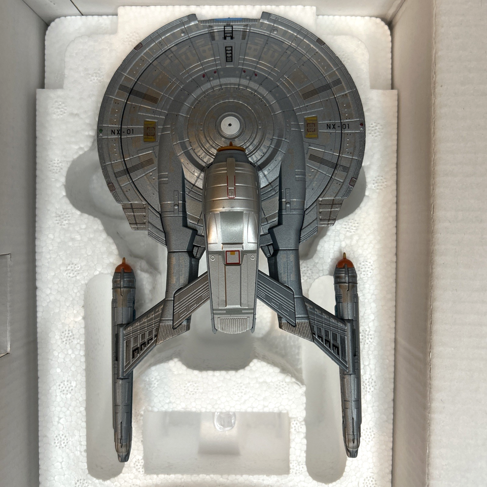 USS Enterprise NX-01 Refit XL Star Trek starship Eaglemoss with ...