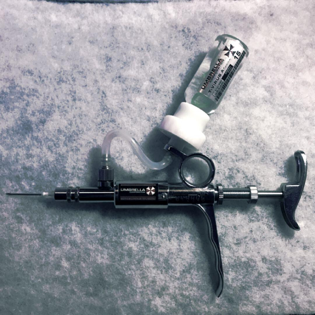 Biohazard Injector gun replica set T virus 3 types set Umbrella ...