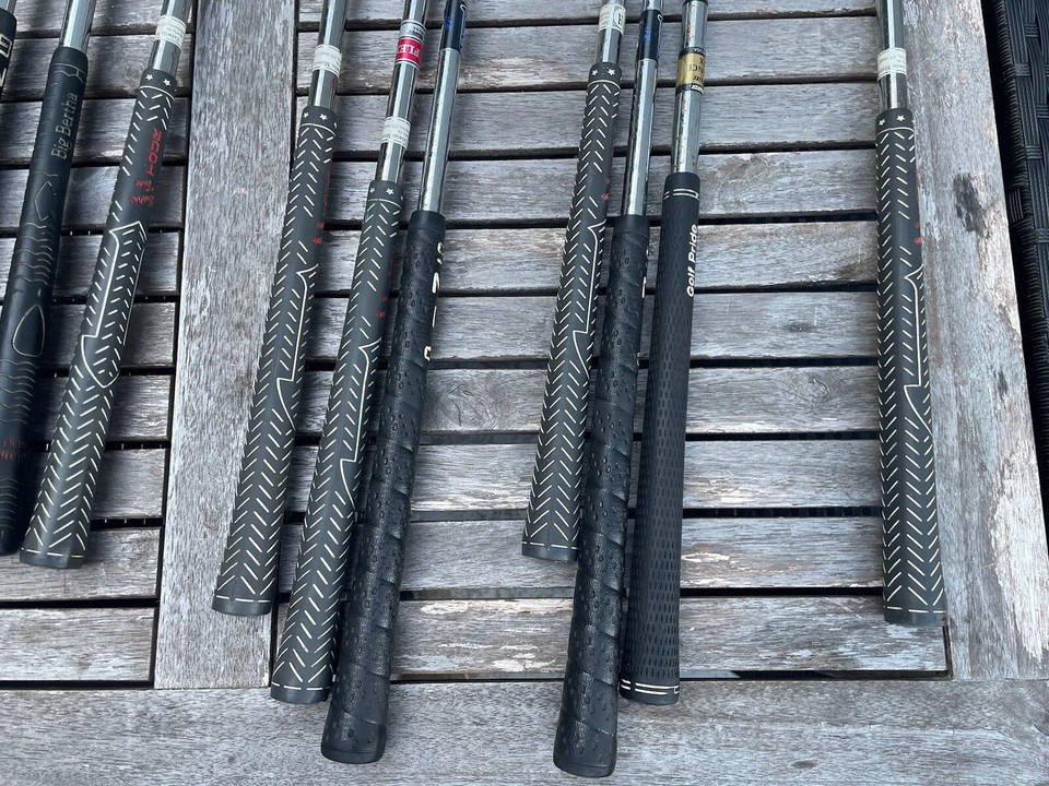 Assorted Golf Club Set W/ TaylorMade Bag | SELLING AS IS | *READ DESC ...