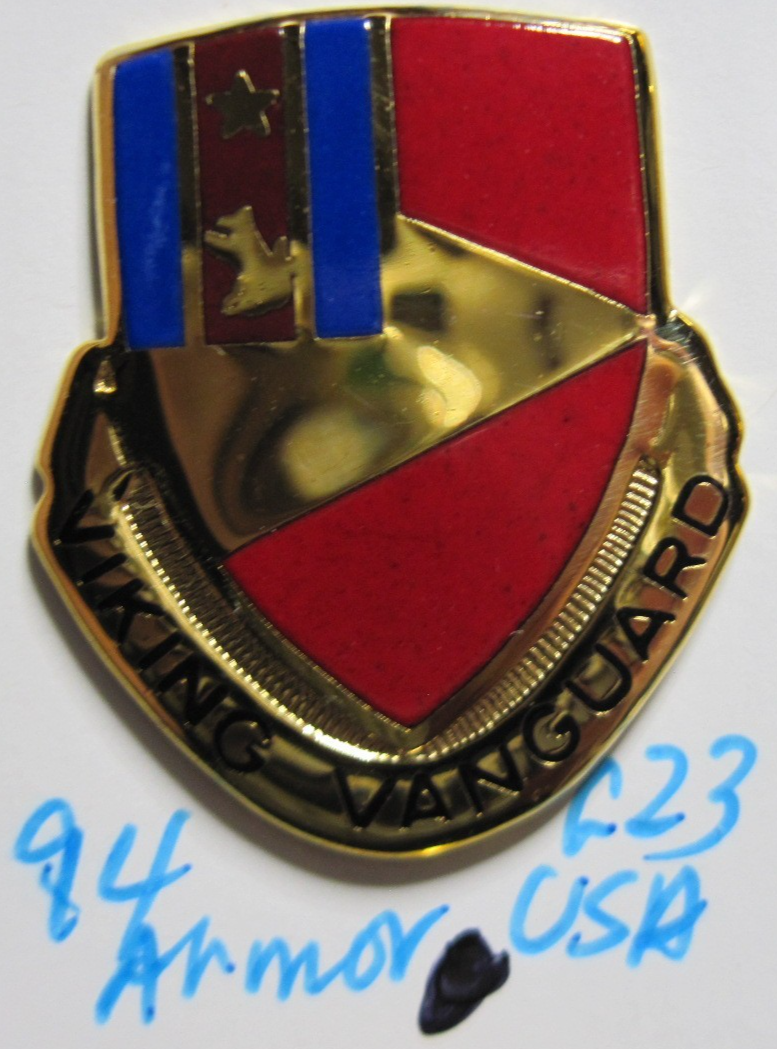 Army crest cb dui di clutchback 94th ARMOR / CAVALRY REGIMENT cav rgt ...