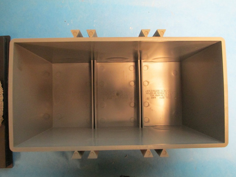 Thomas & Betts 3 Gang Floor Box, 10" x 5" x 5" New Surplus! | eBay