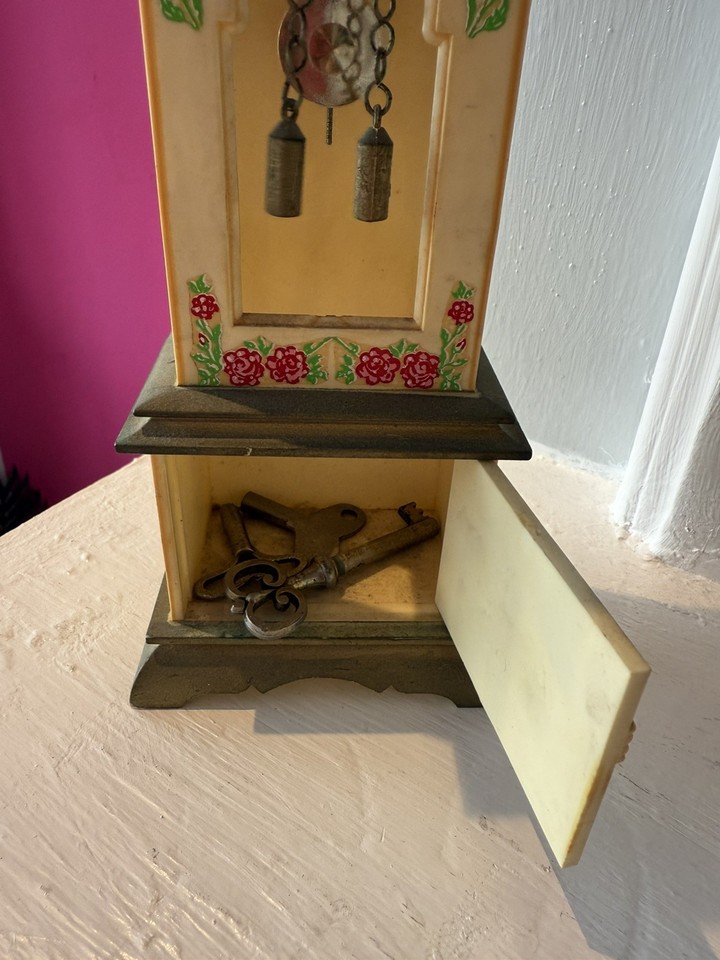 Splendex Mini Grandfather Clock Vintage German Super Rare Winding cream ...