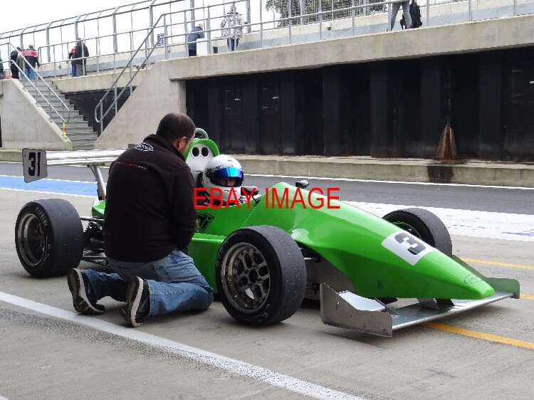 PHOTO LAURA CHAPPLE PITS IN HER JEDI MK6 DURING PRACTICE FOR THE ...