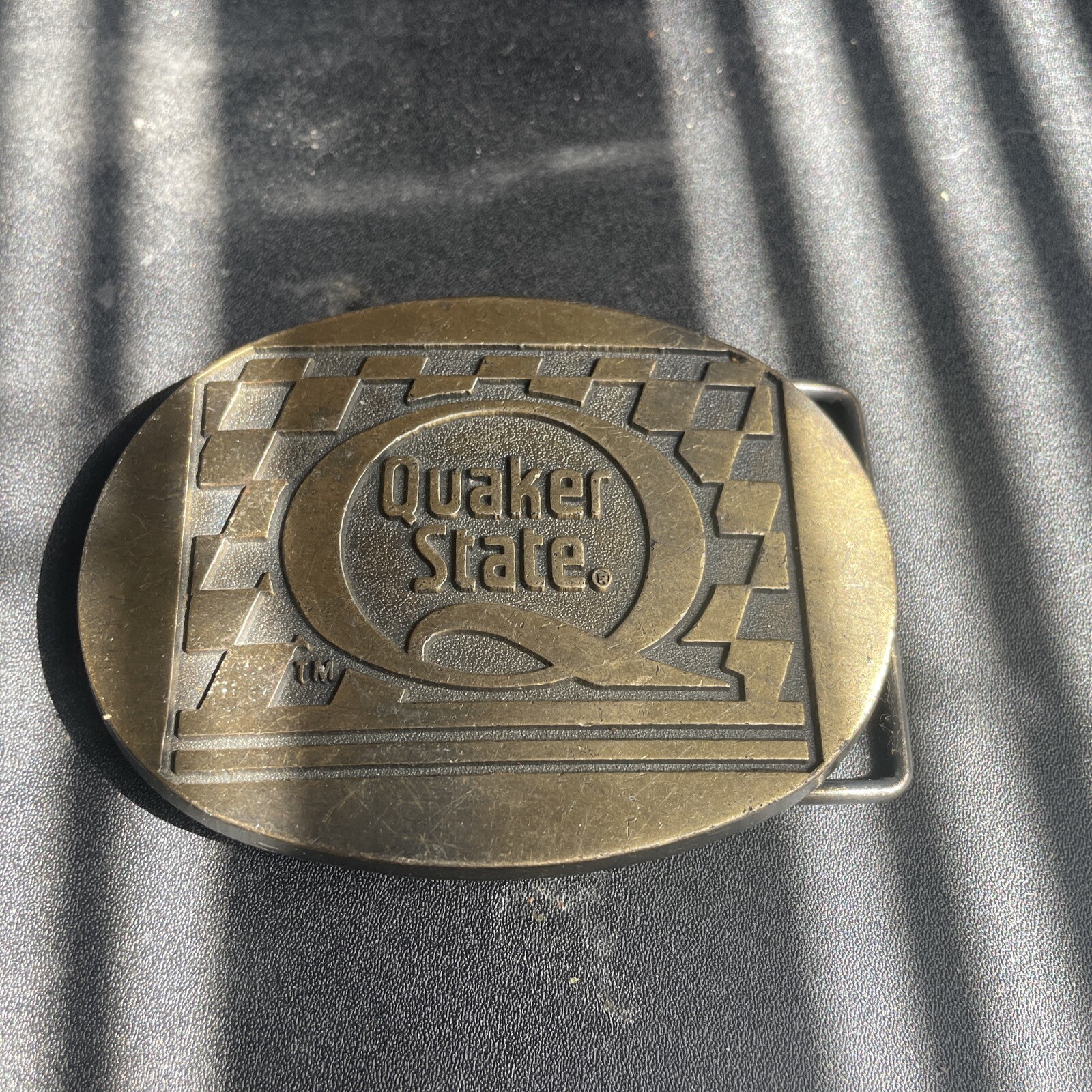 QUAKER STATE Belt Buckle Oil Nascar Racing Vtg Gold/Bronze 3” Oval ...