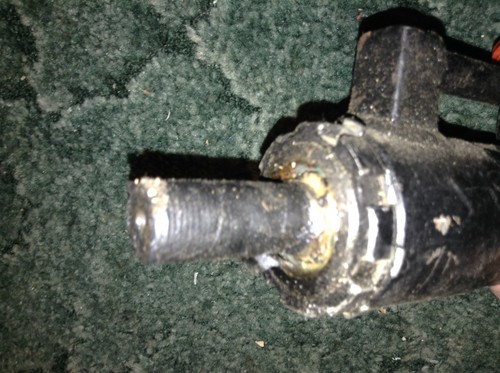 TX17108 - Is A New Original Steering Cylinder for a Long 2610, 2610SD ...