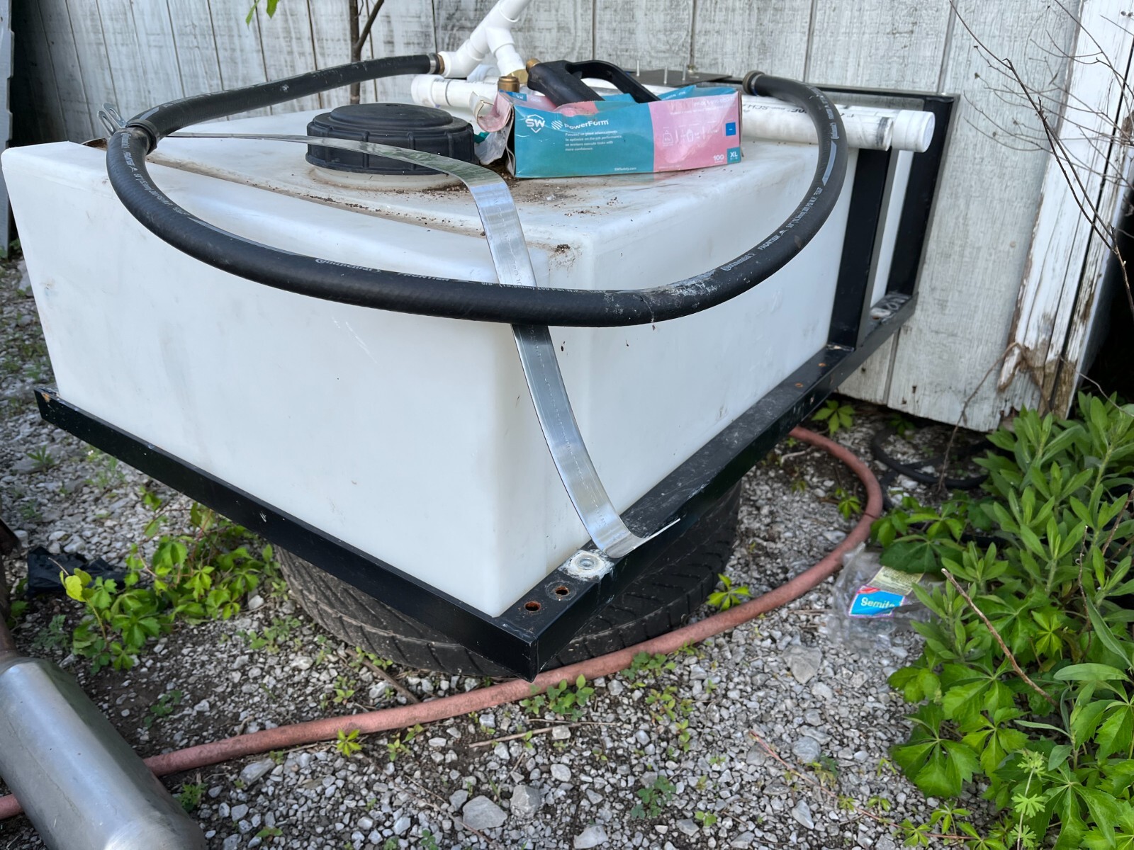 25 GALLON PEST SPRAYER, 12 VOLT 100 PSI PUMP, COX MANUAL REEL, 200 FEET ...
