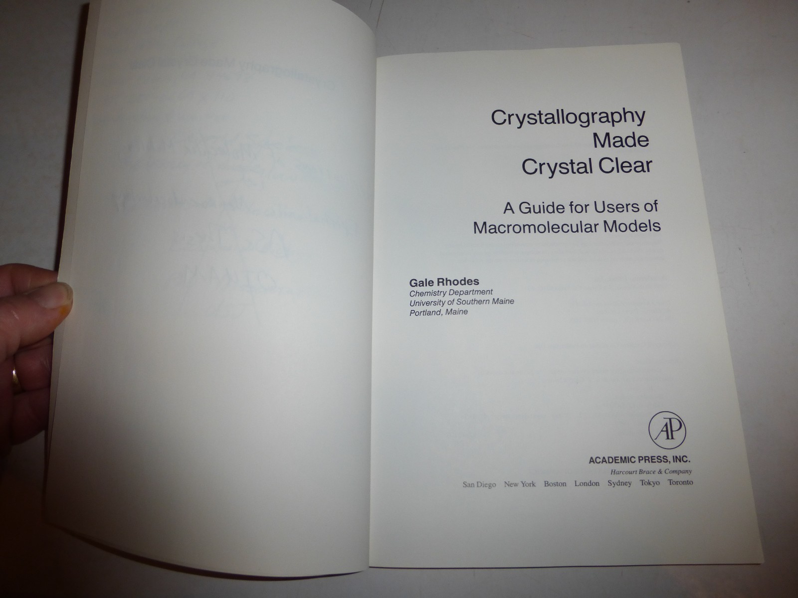 Crystallography Made Crystal Clear : A Guide for Users of ...