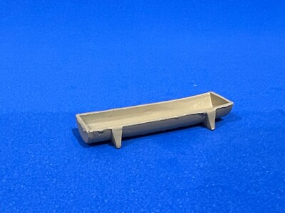 CHERILEA / BRITAINS FEEDING TROUGH LEAD TOY VINTAGE PIGS SHEEP CATTLE ...