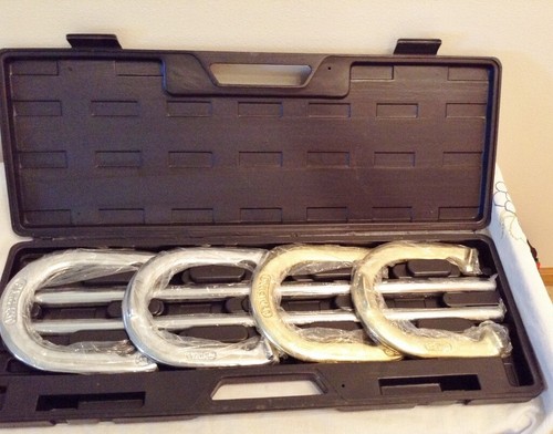 NEW ~ Never Used Spalding Horseshoe Game in Hard Shell Plastic Carrying ...