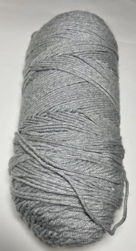 Caron One Pound. 1pk. SOFT GREY MIX. no label . I combine shipping, see ...