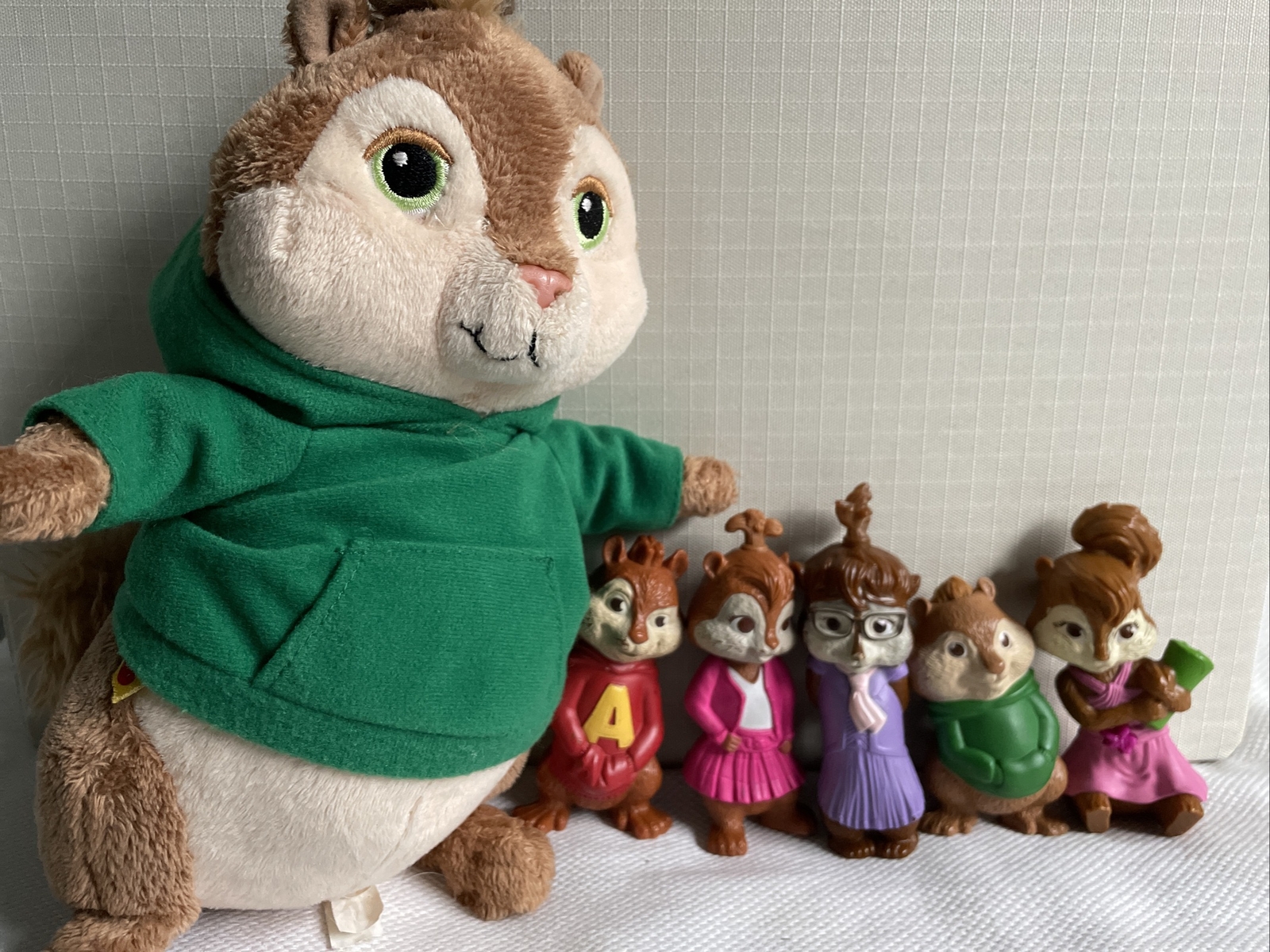 Theodore Chipmunk Wallpaper